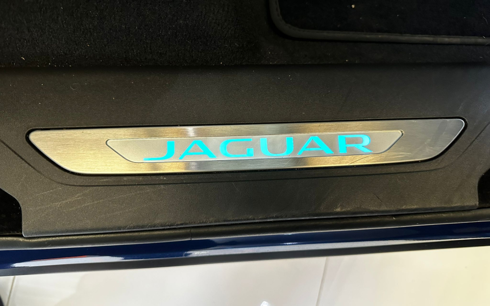2021 (71) Jaguar F-PACE 2.0 P400e 17.1kWh R-Dynamic HSE Auto AWD ...