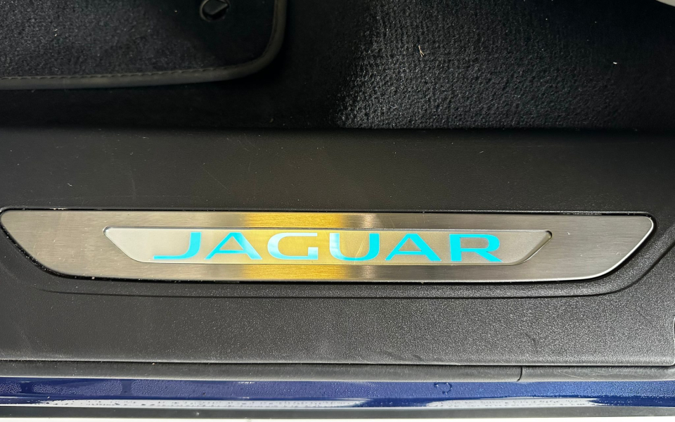 2021 (71) Jaguar F-PACE 2.0 P400e 17.1kWh R-Dynamic HSE Auto AWD ...
